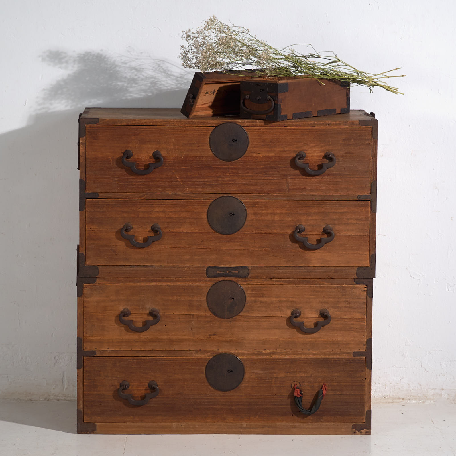 Tansu japonés antiguo | Cajonera antigua | AMARU